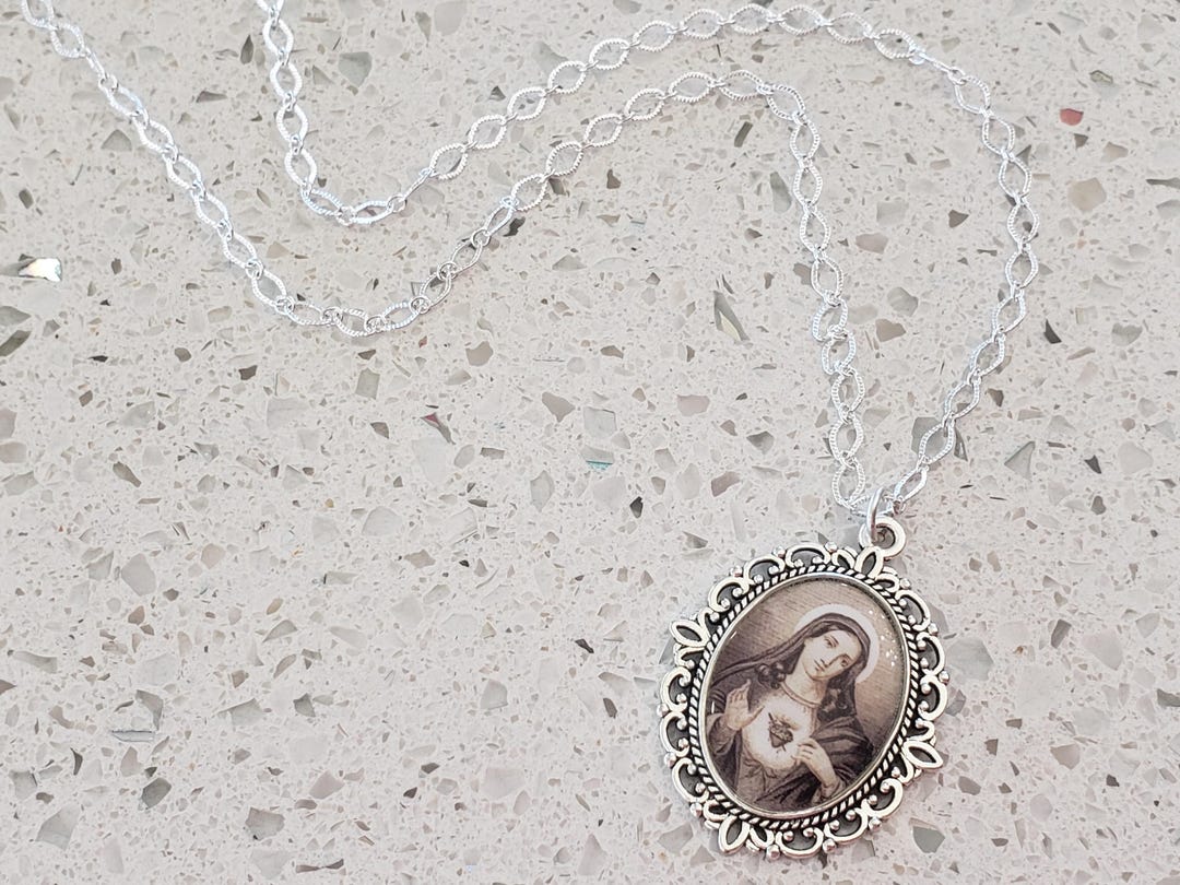 Vintage Style Immaculate Heart, Blessed Mother Necklace, Virgin Mary ...