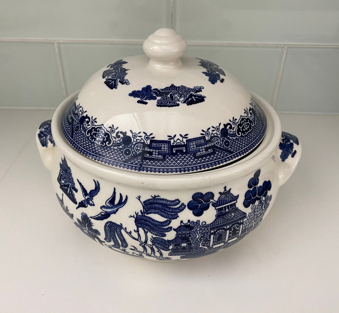 Churchill England Blue Willow Covered Vegetable Georgian Shape - Etsy