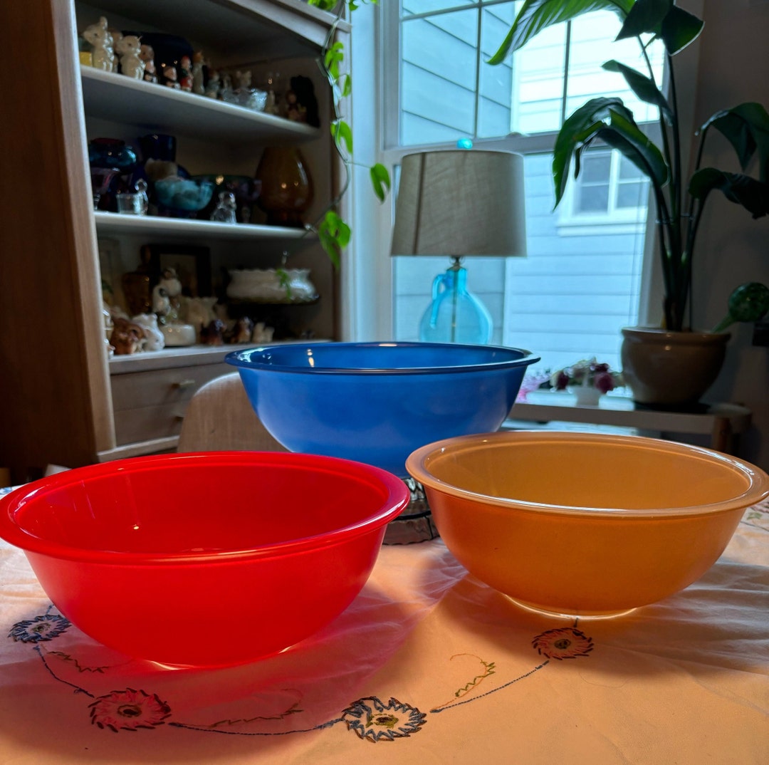 Pyrex Clear Colored Mixing Bowls - Etsy