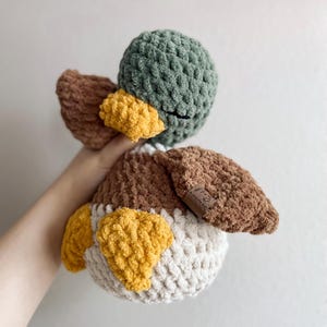 Duck Plushie | Stuffed Animal | Cozy Plushie | Della Duck | Crochet ...