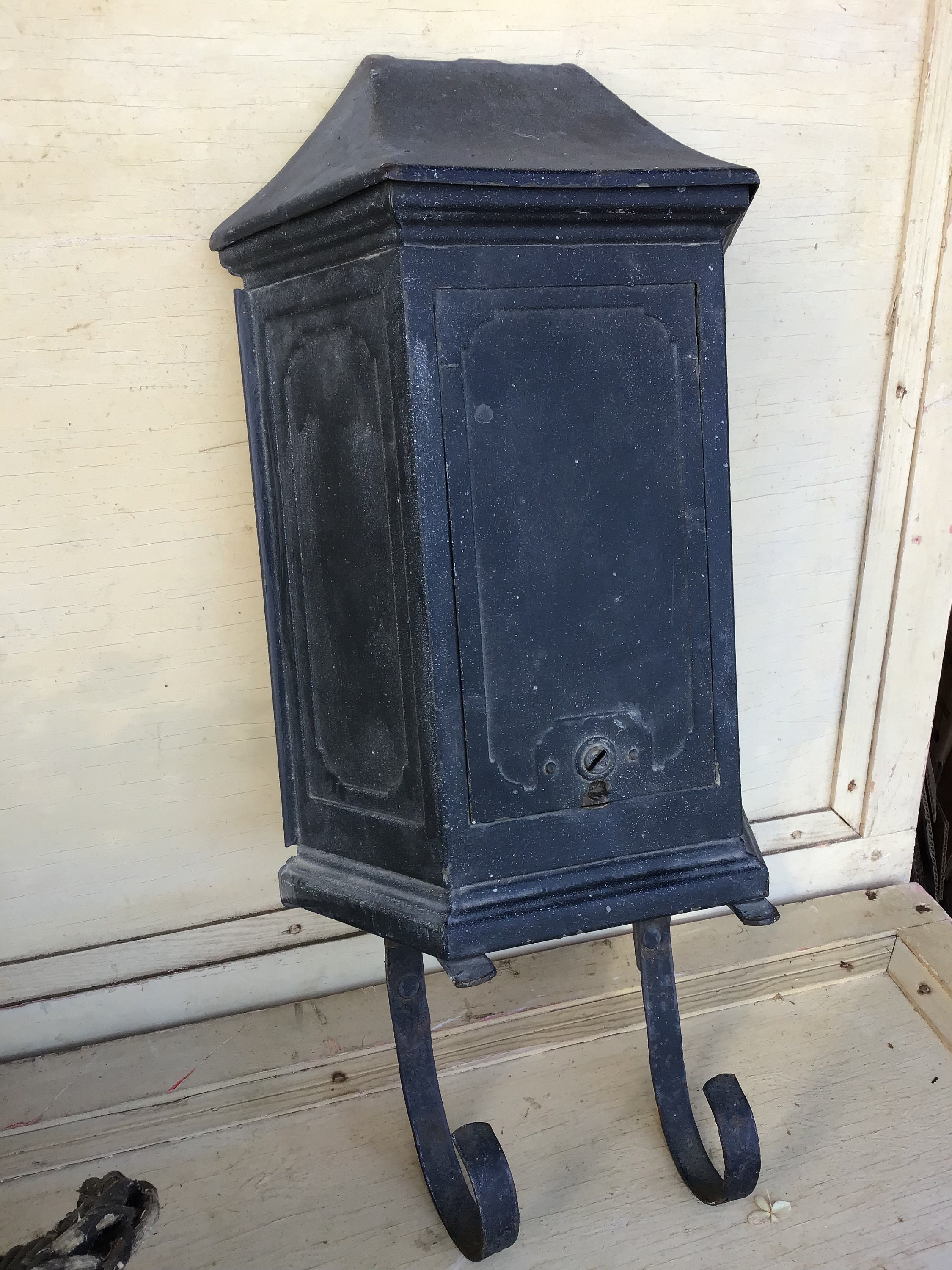 Vintage Tudor Mailbox Cast Iron Black Wall Mount Metal Farmhouse French ...