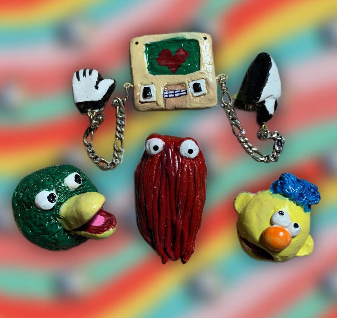 Dont Hug Me Im Scared / DHMIS Clay Pins - Etsy