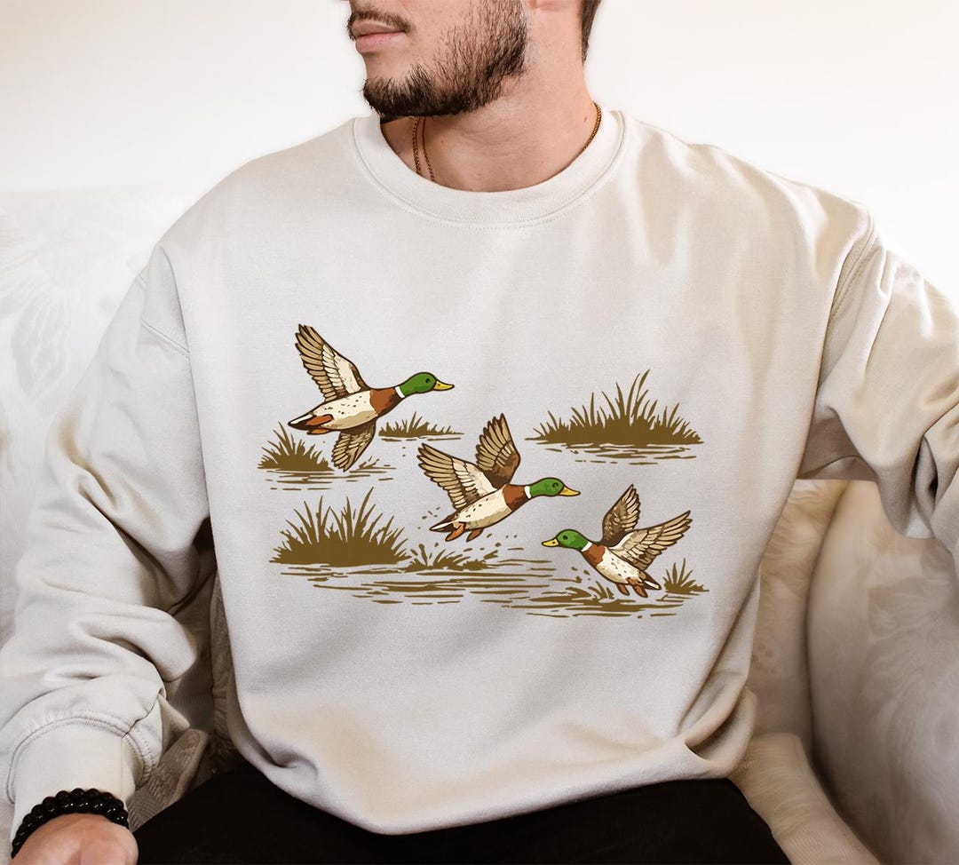 Retro Style Duck Hunting Sweatshirt:wildlife Bird Illustration Outfit ...