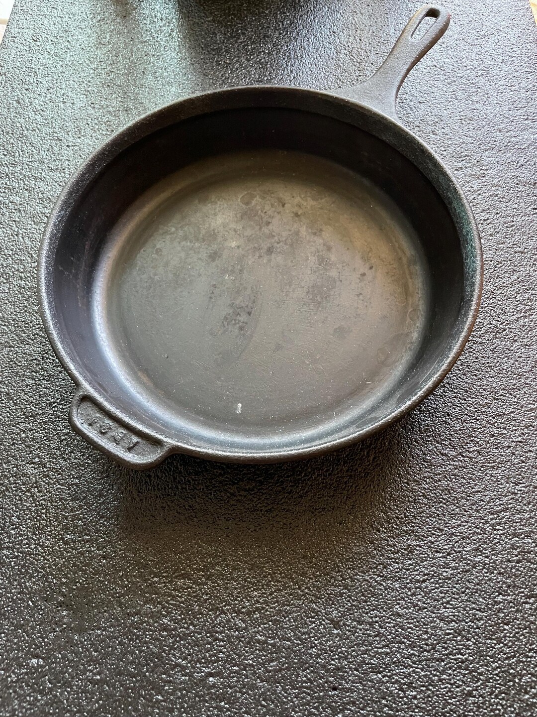 Vintage American Cookware Cast Iron Skillet 12” Steamboat Logo Made in ...