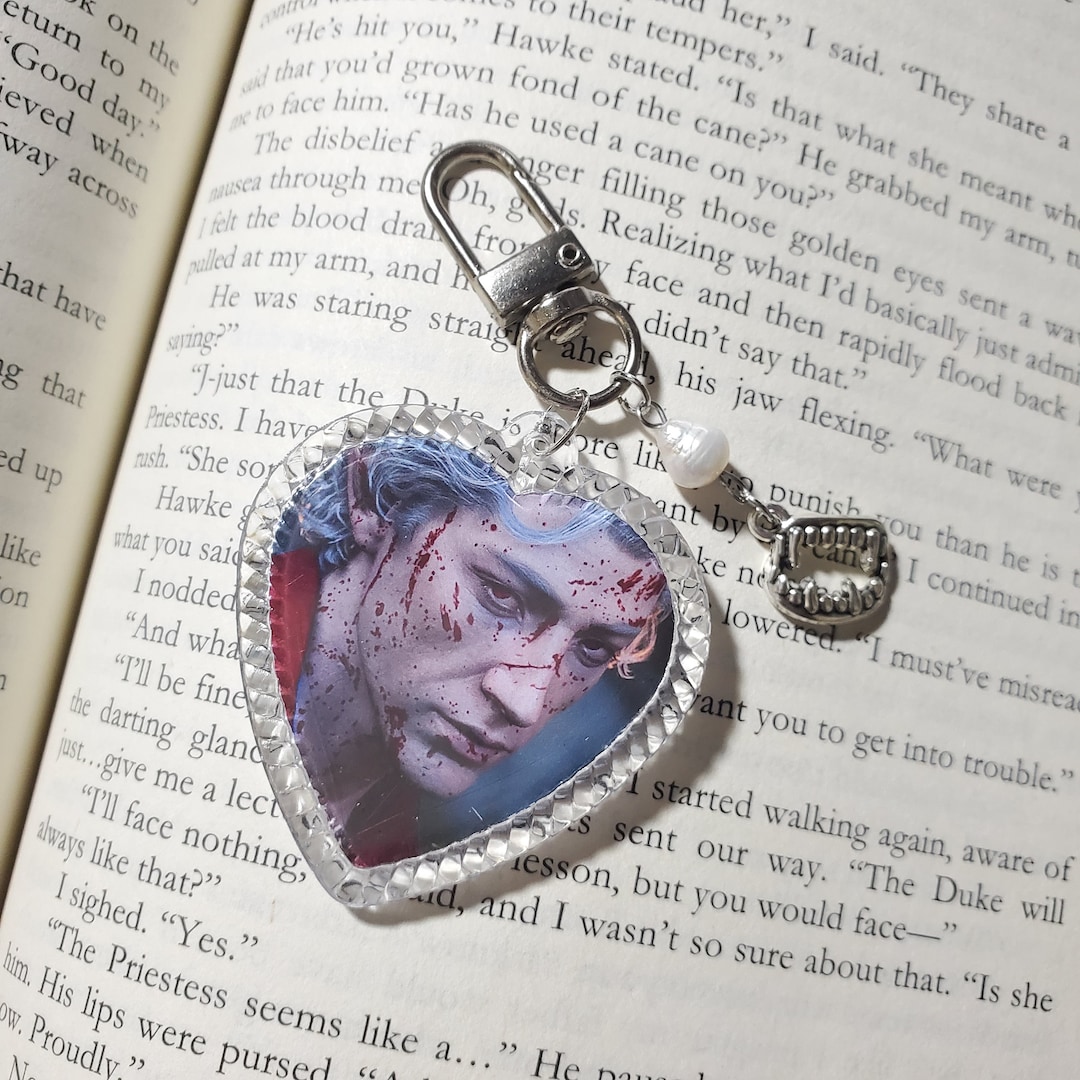 Baldur's Gate 3 Pearl Astarion Acrylic Heart Keychain - Etsy
