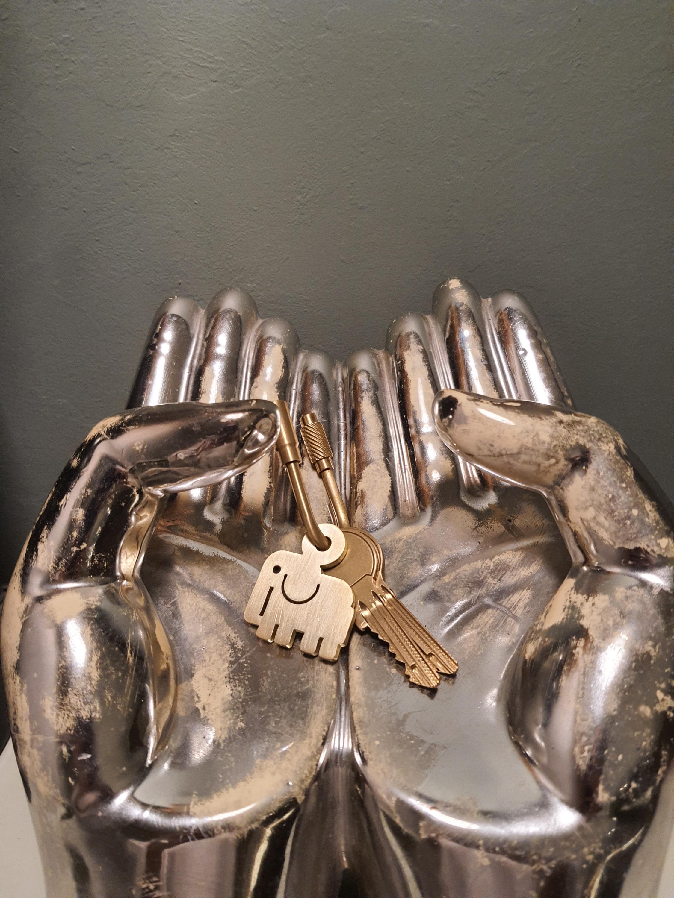 ELEPHANT Keyring Set - Unique Brass Keyring - Elegant & Timeless ...