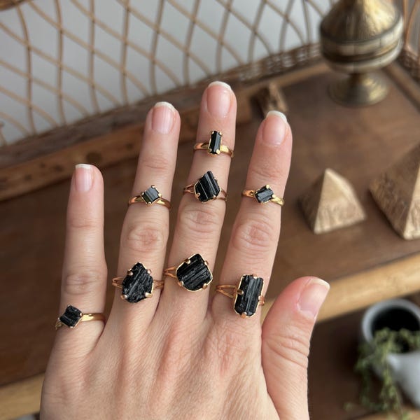 Schwarzer Turmalin Ring Gold