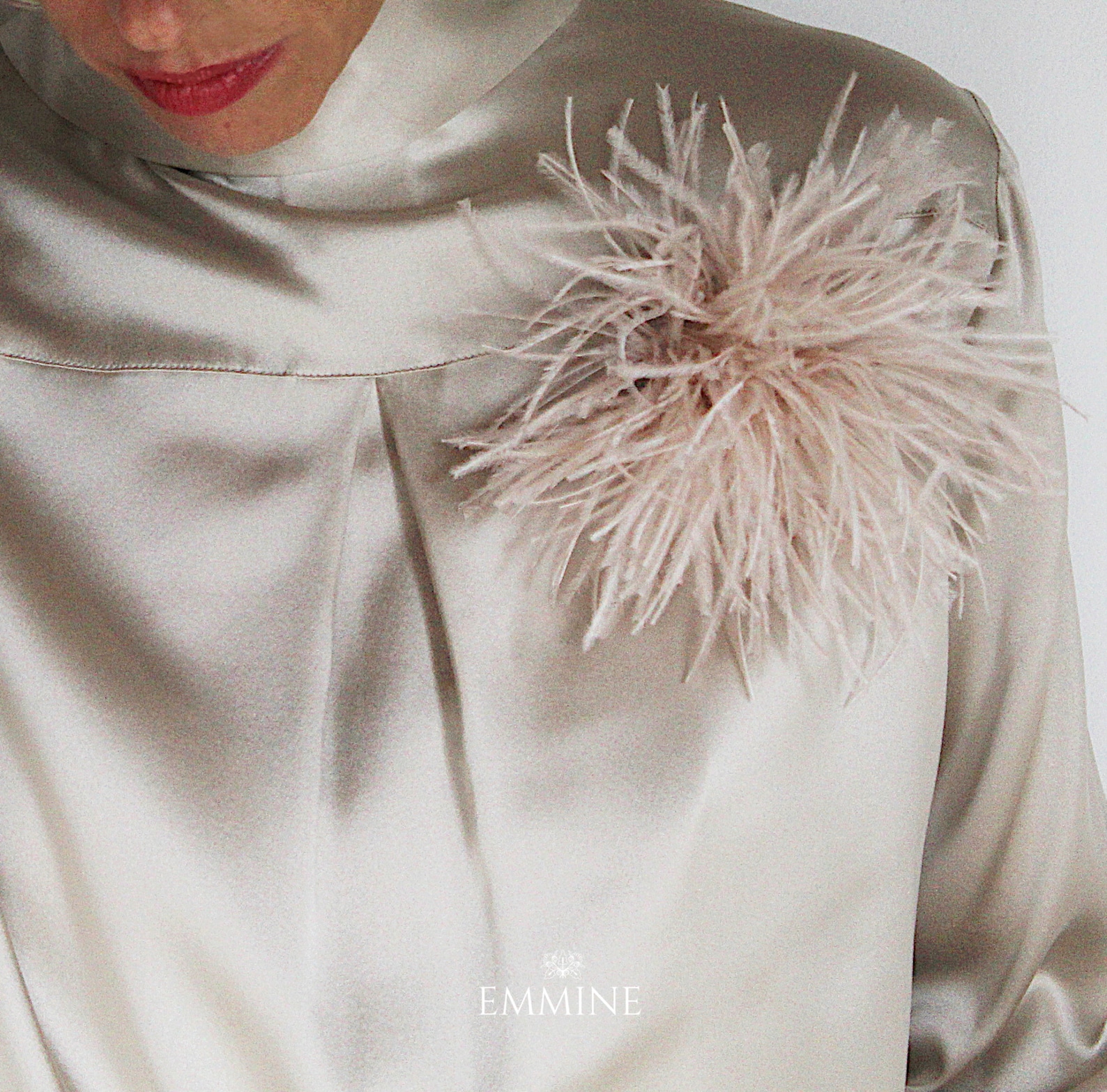 Light Pink Ostrich Feathers Brooch for Fashionable Gift, Pale Pink ...