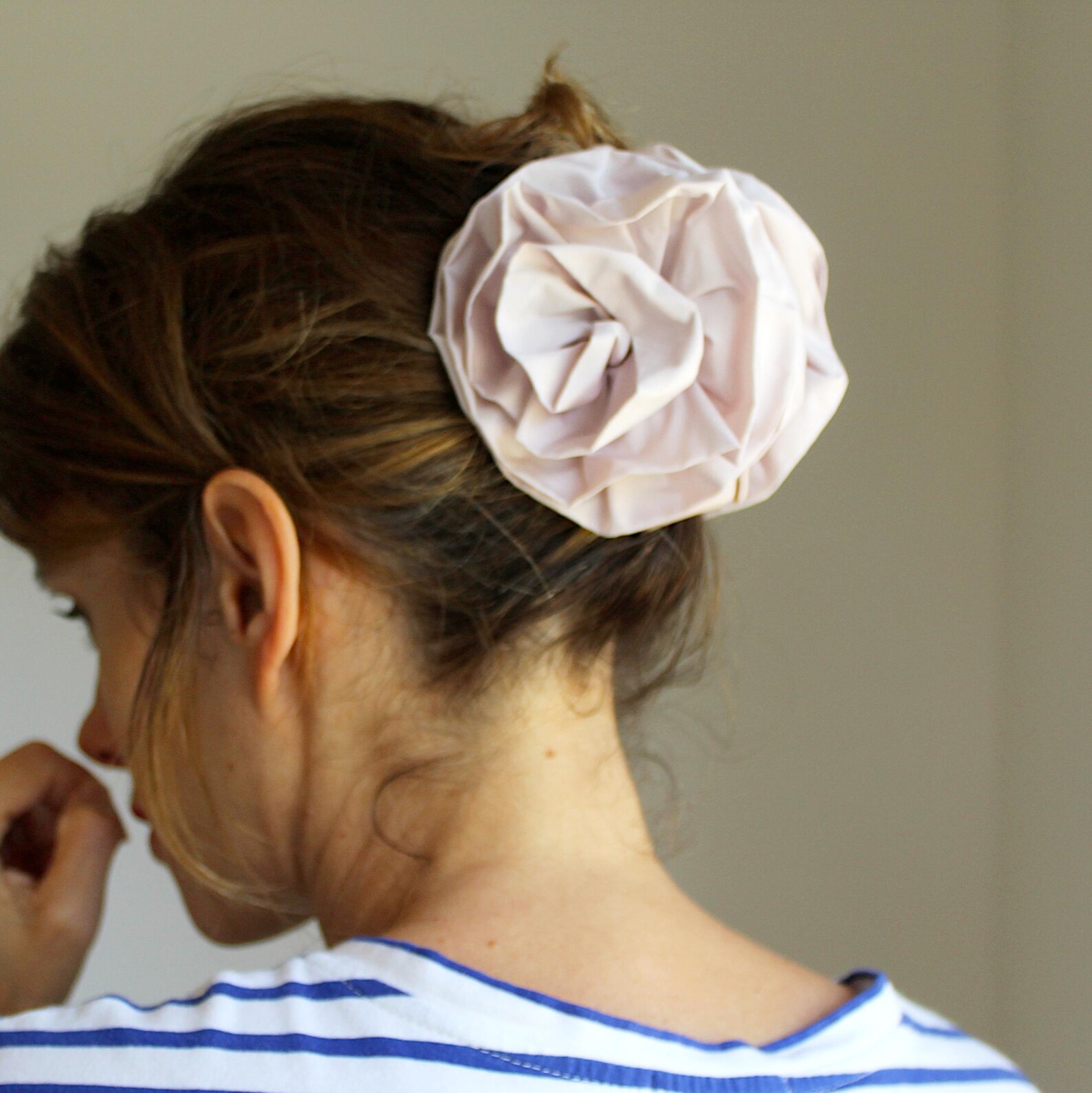 90s Vibes Blue Taffeta Rose Flower Claw Clip, Y2K Style Navy Hair ...
