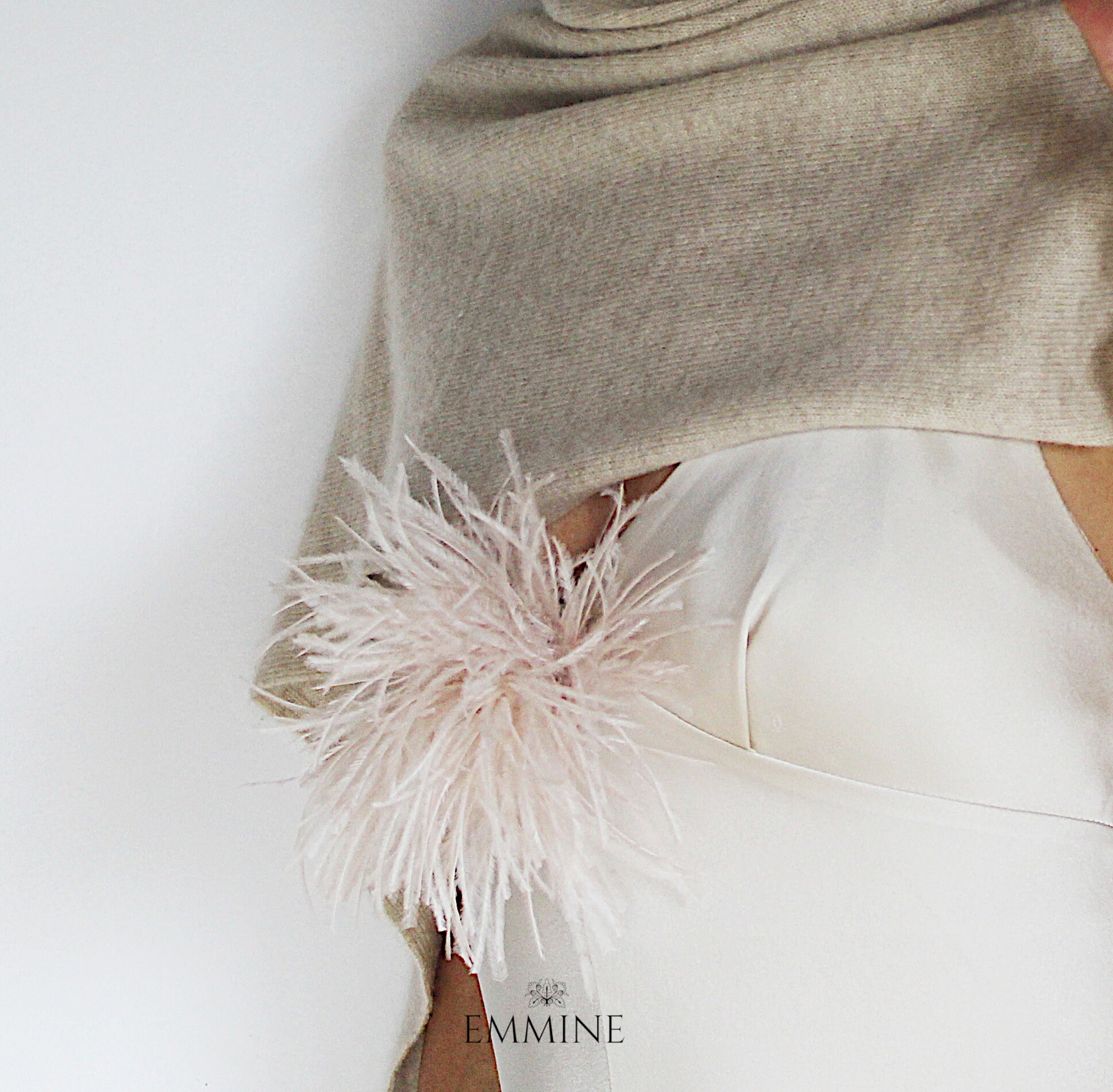 Light Pink Ostrich Feathers Brooch for Fashionable Gift, Pale Pink ...