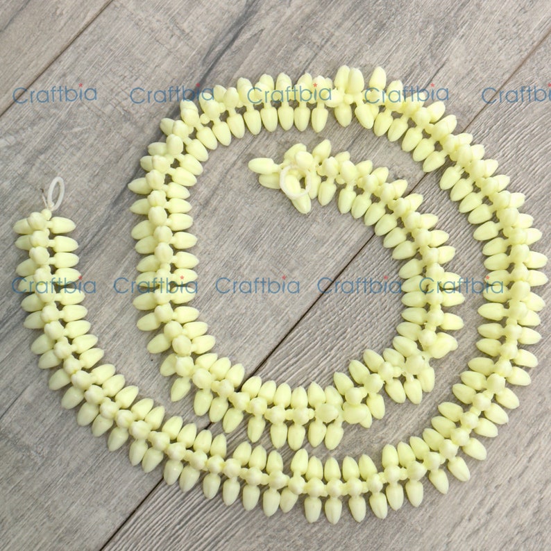 Artificial Jasmine Flowers, Traditional Indian Gajra, Mogra Gajra ...