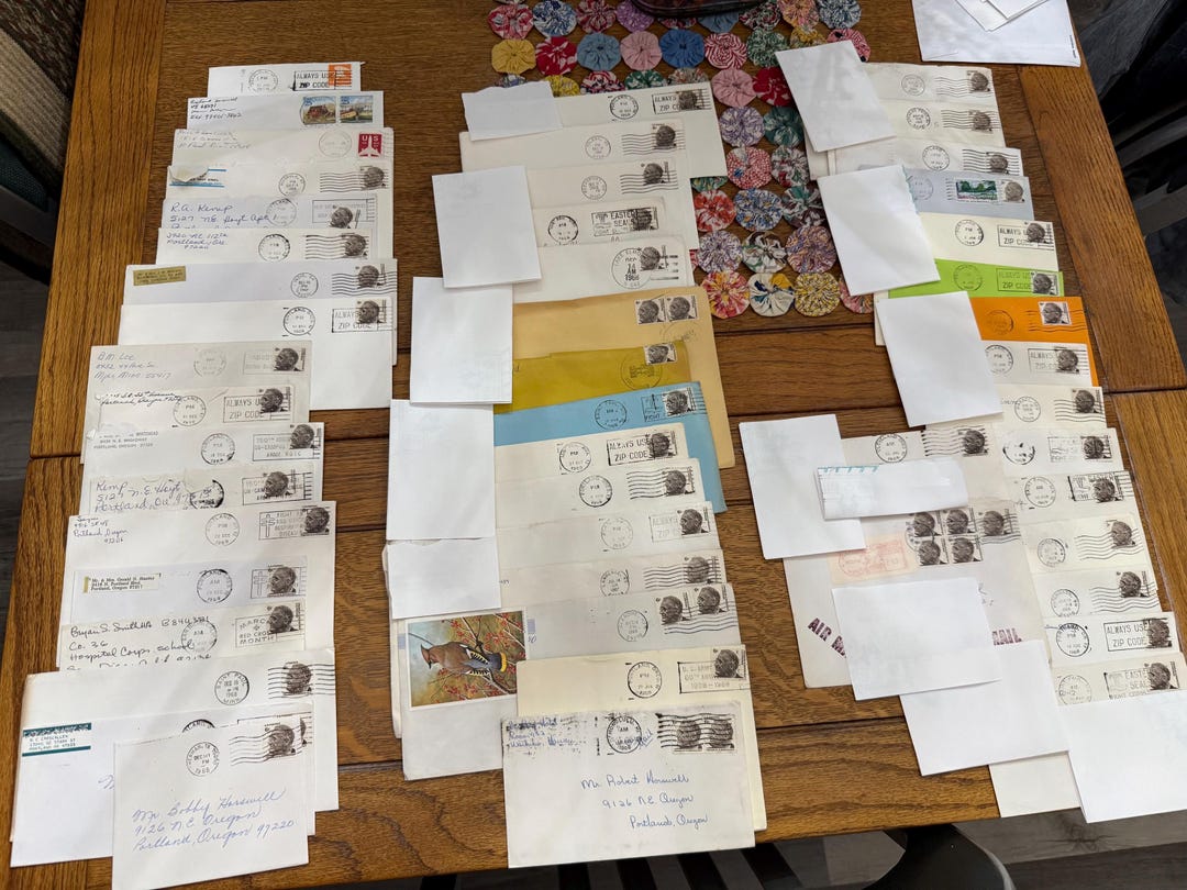 Franklin Roosevelt 6 Cent Stamps 1960’s-1970’s Number 1284 on a Lot of ...
