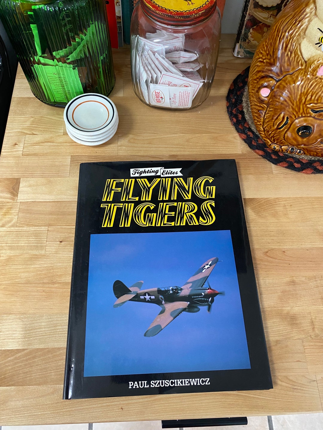 Book, “flying Tigers”, Fighting Elites , WW2 , Published in 1990 - Etsy
