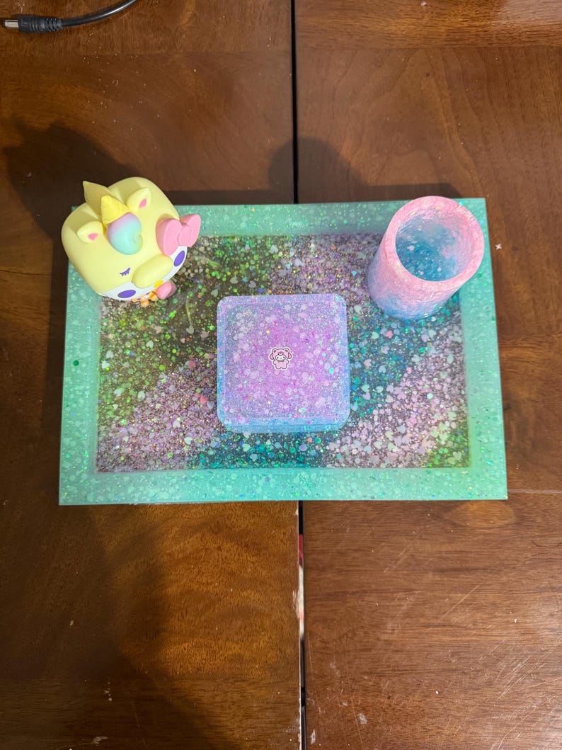 Hello Kitty Funko Pop Rainbow Glow in the Dark Tray With 2 Containers ...