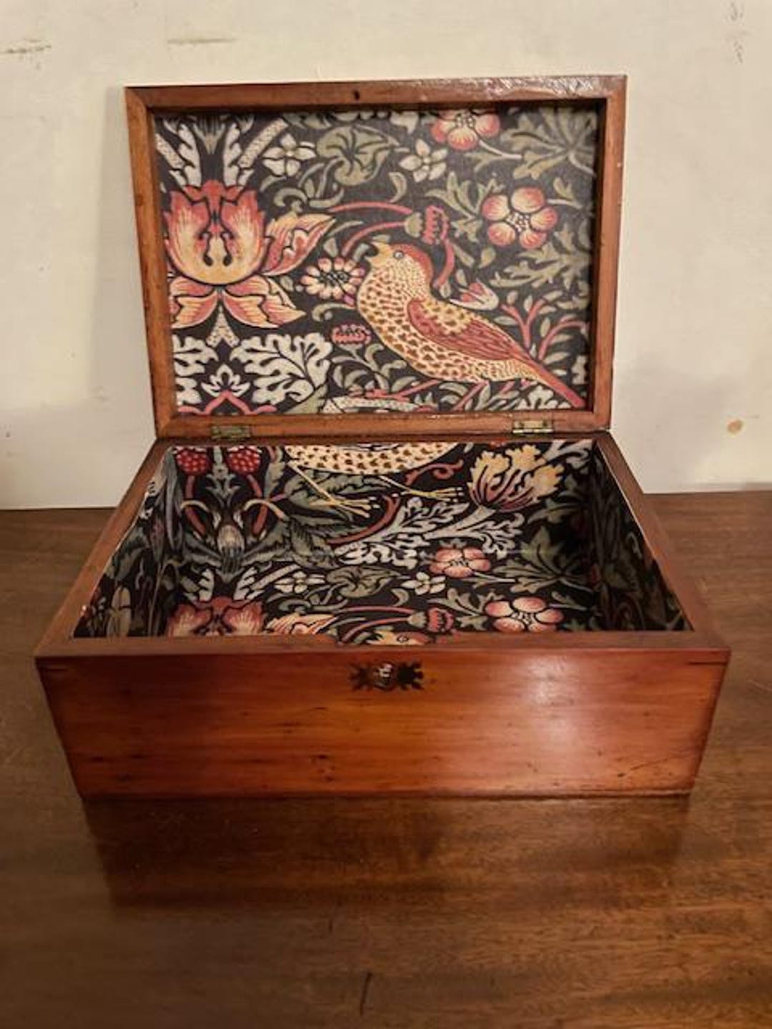 Victorian Walnut Jewellery /keepsake Box - Etsy