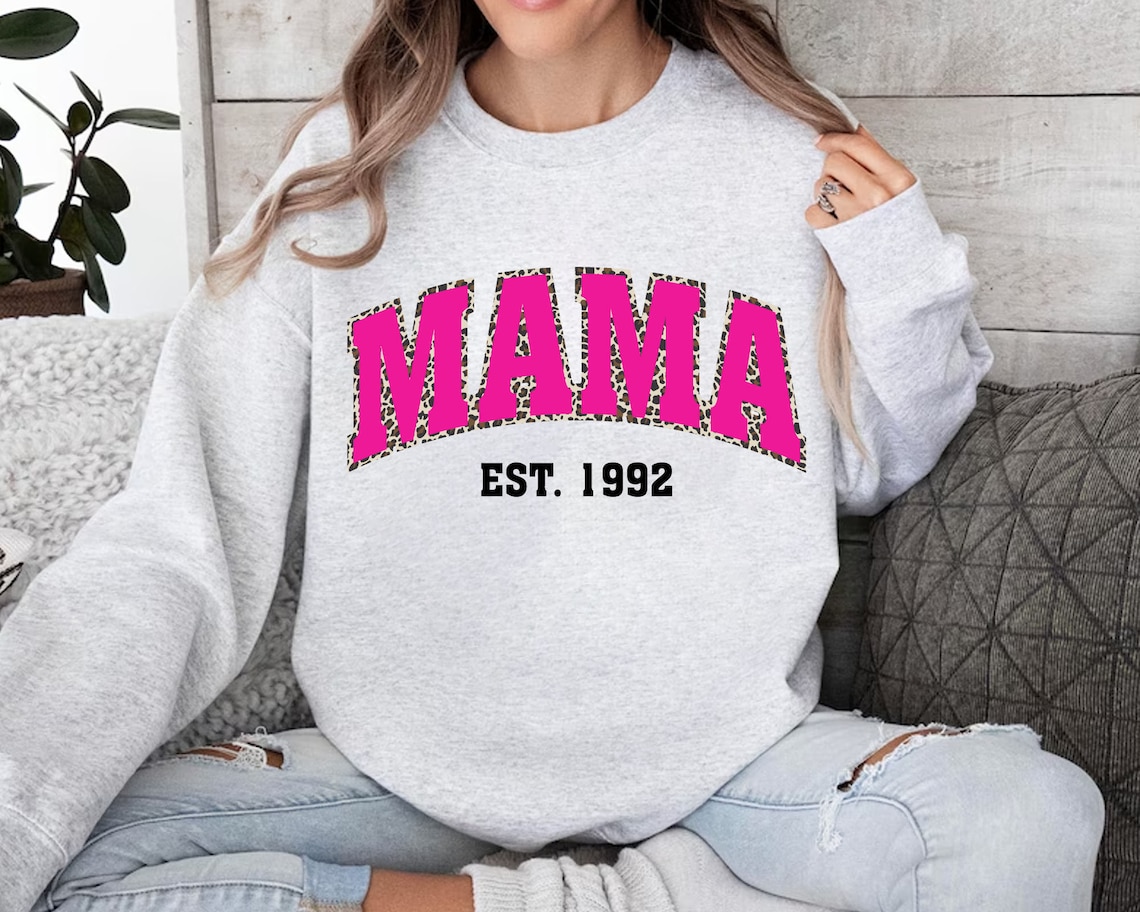 Mama Est Png Mama Varsity Png Mama Varsity Arched Png Mama Varsity ...