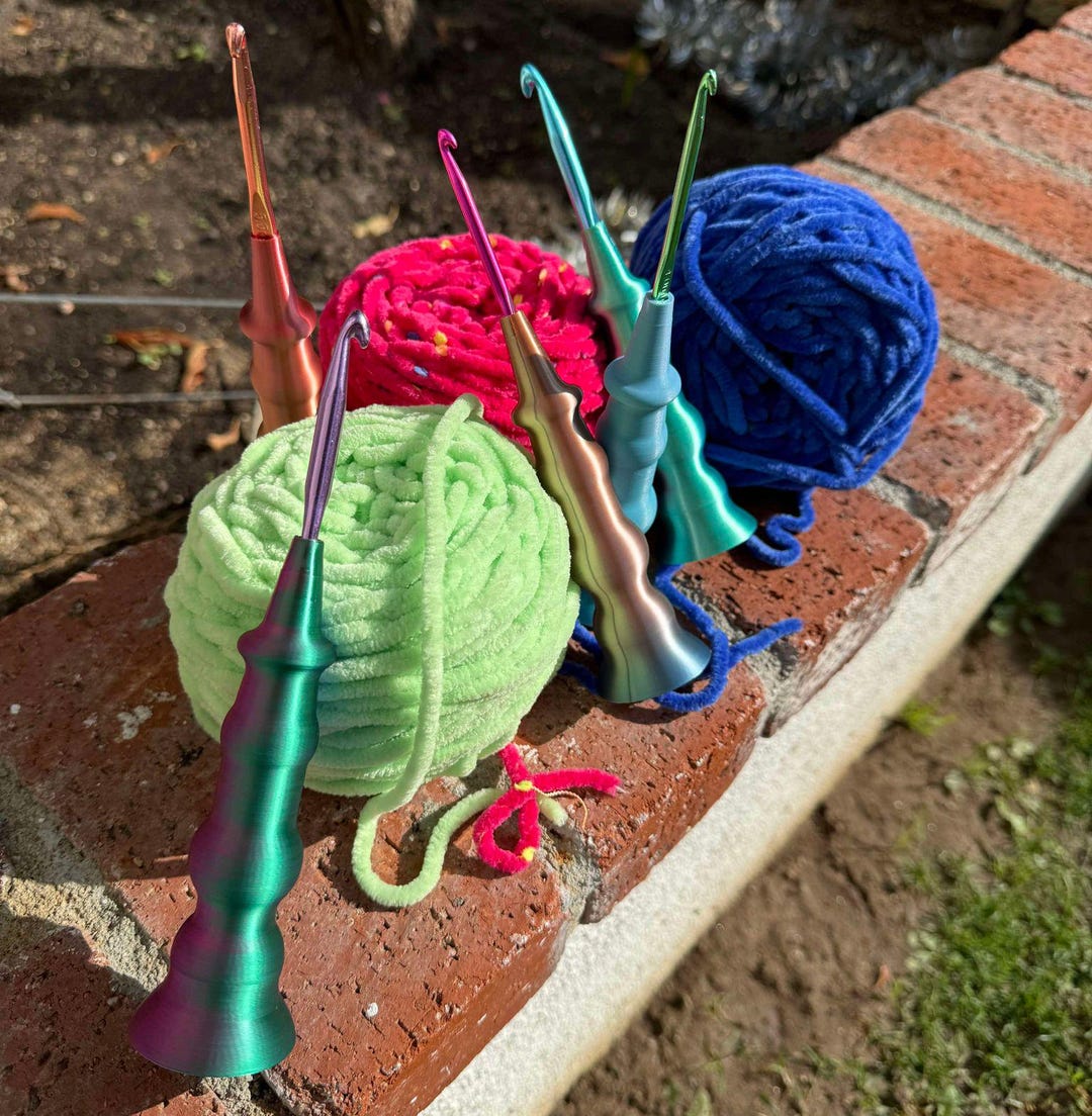 Ergonomic 3D Printed Crochet Handle Grip With Hook - Etsy