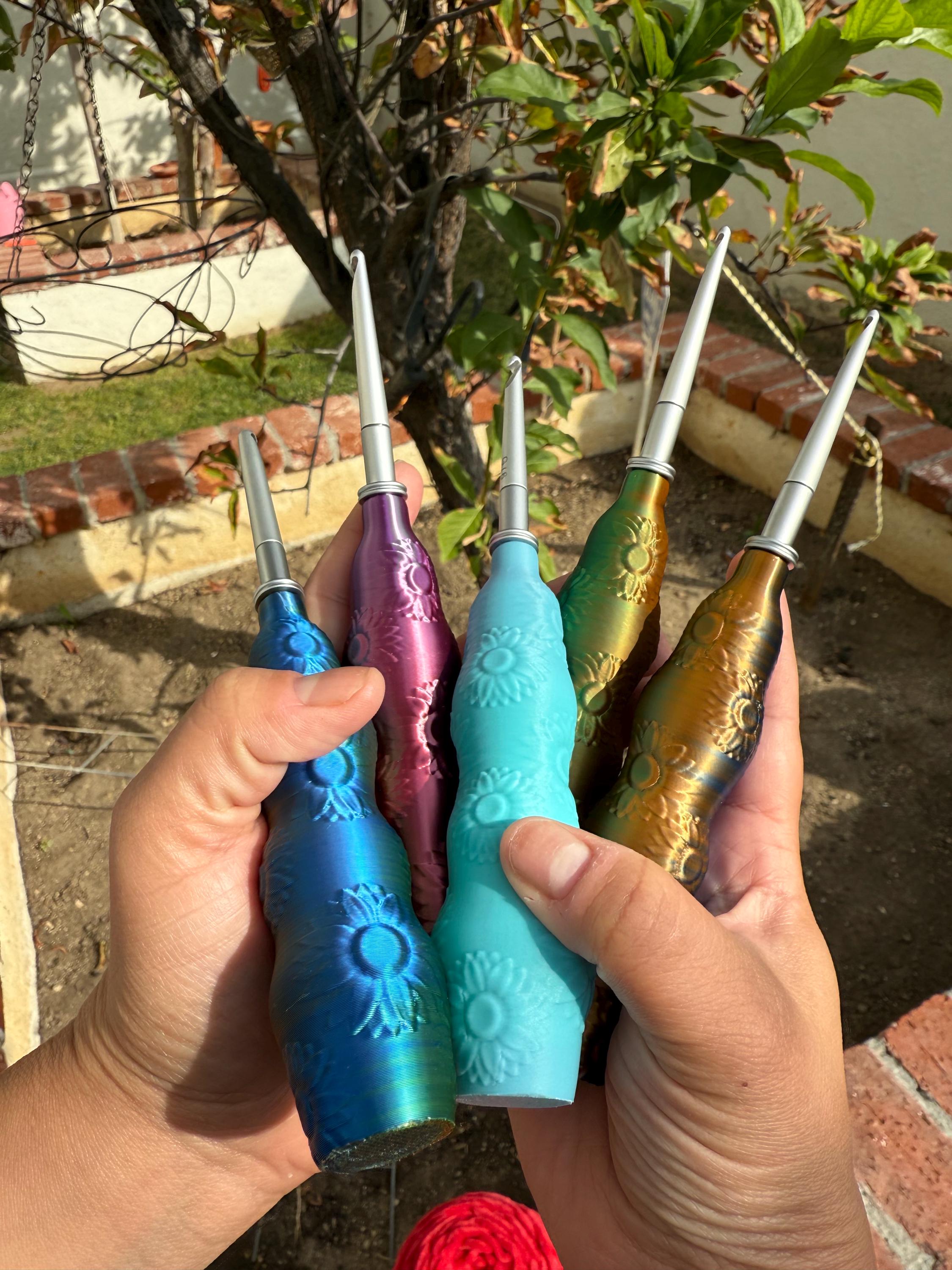 Sunflower Ergonomic 3D Printed Crochet Handle Grip With Hook - Etsy