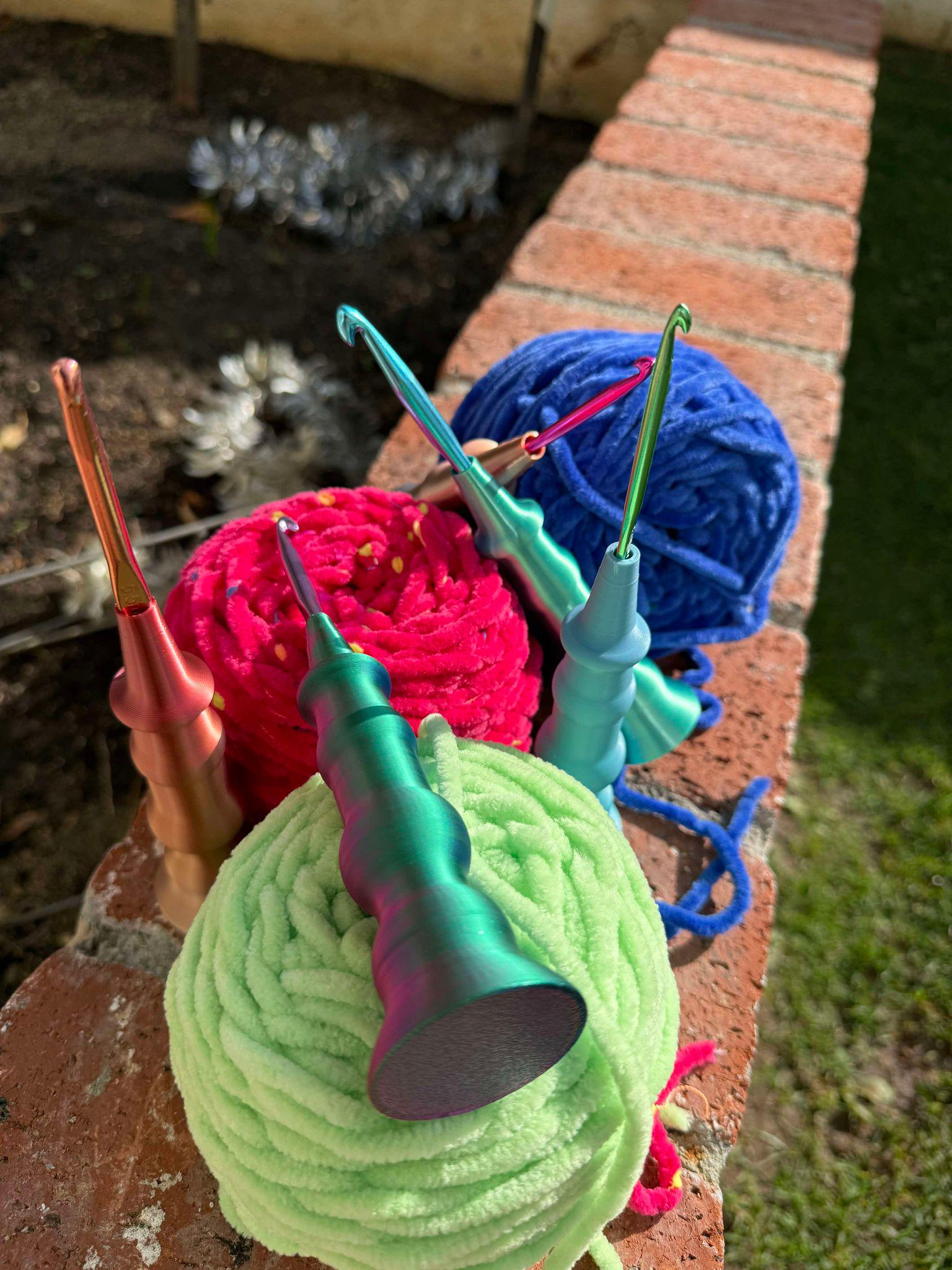 Ergonomic 3D Printed Crochet Handle Grip With Hook - Etsy Canada