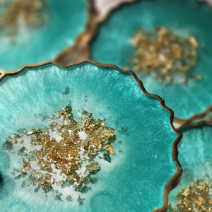 Turquoise and Gold Geode Style Resin Coaster, Beverage & Decorative ...