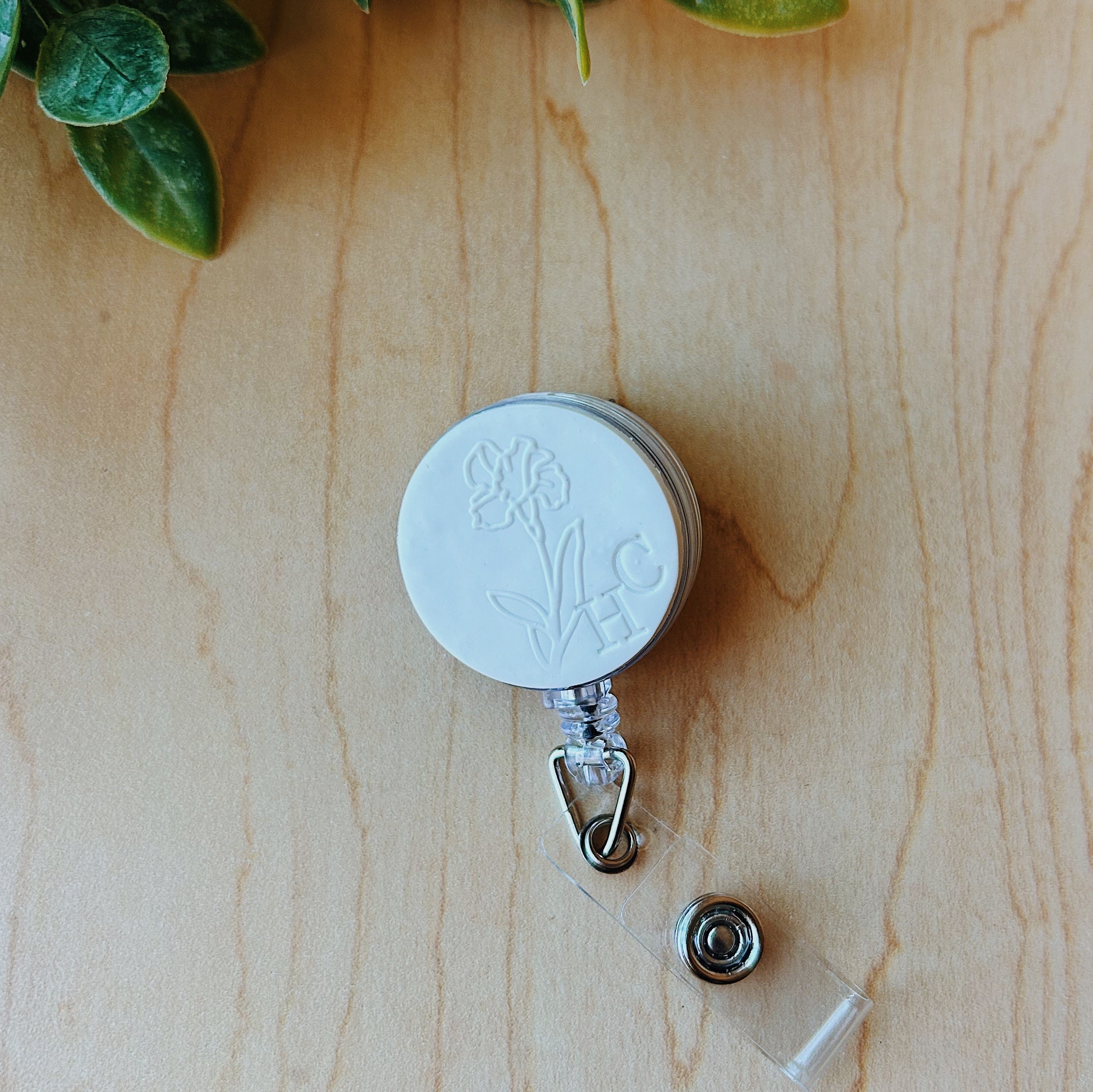 The Birth Flower Badge Reel: Handmade & Customizable Clay Badge Reel - Etsy