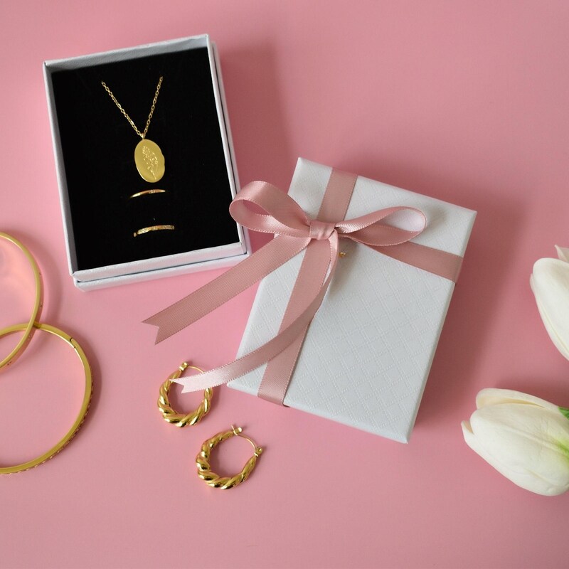 Jewel Box for Necklace - Etsy