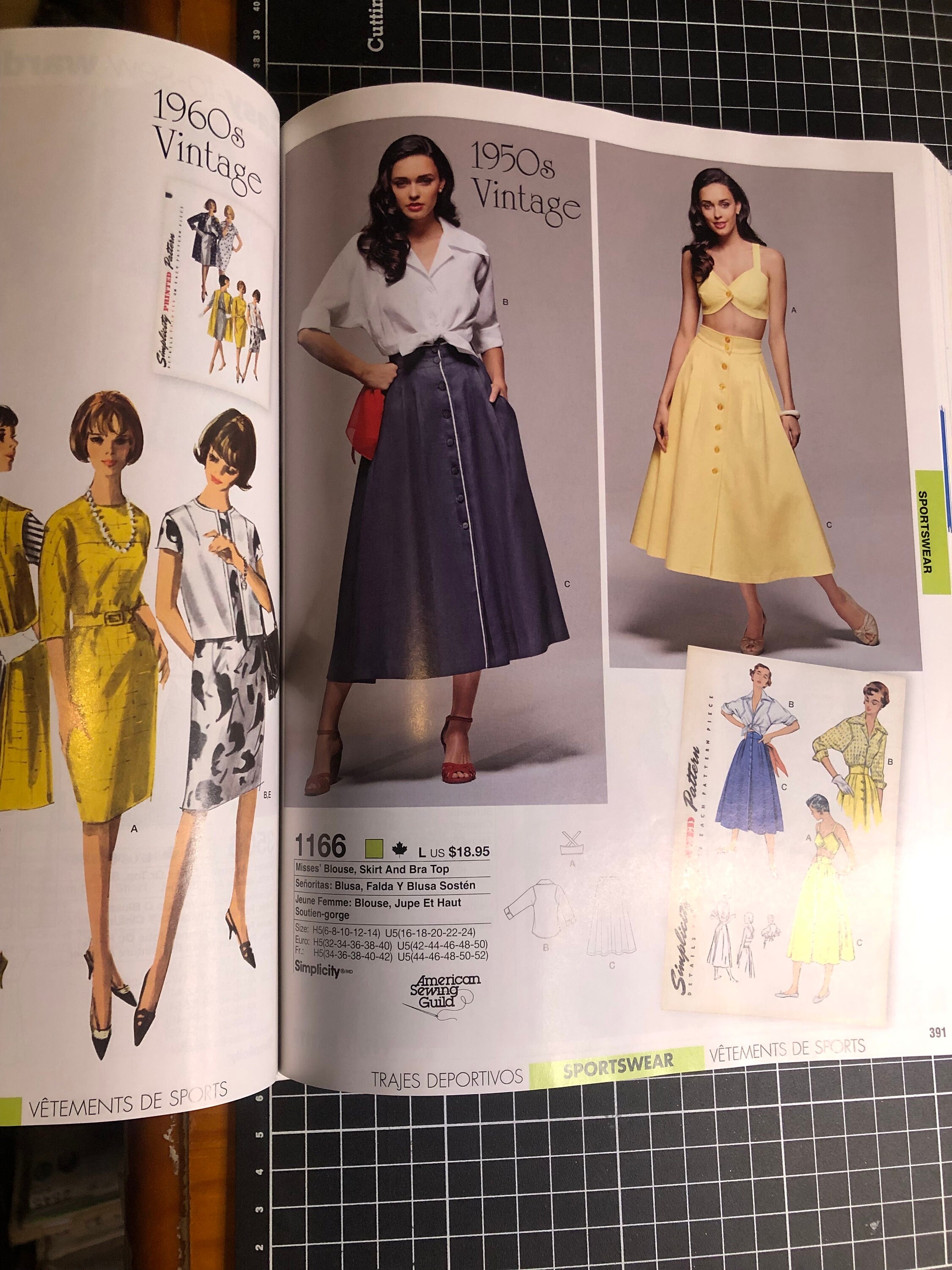 Simplicity Patterns Catalog Store Counter Display Book Summer 2015 - Etsy
