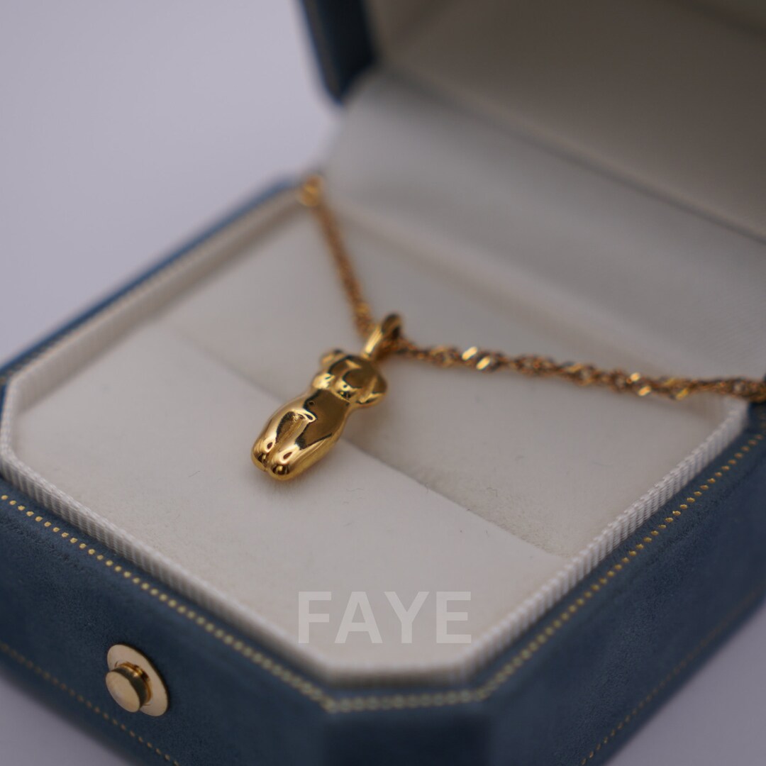 Gold Feminine Form Pendant Necklace Elegant Female Silhouette Charm ...