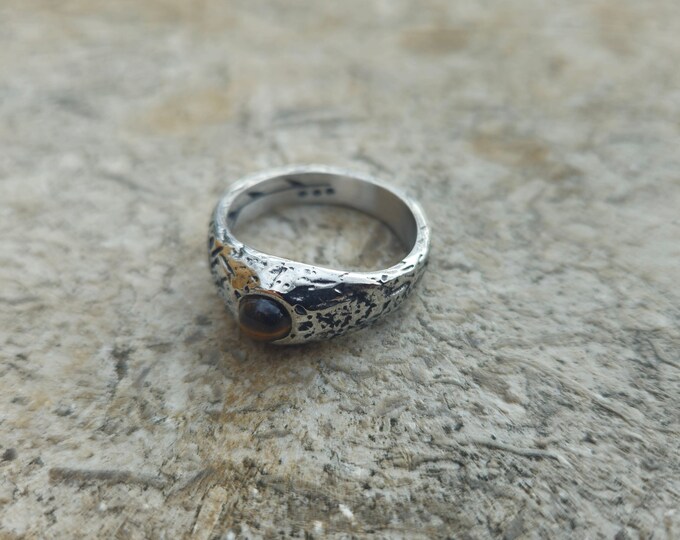 Angels and Demons Bound to One Ring With an Illuminati Spell of Old ...