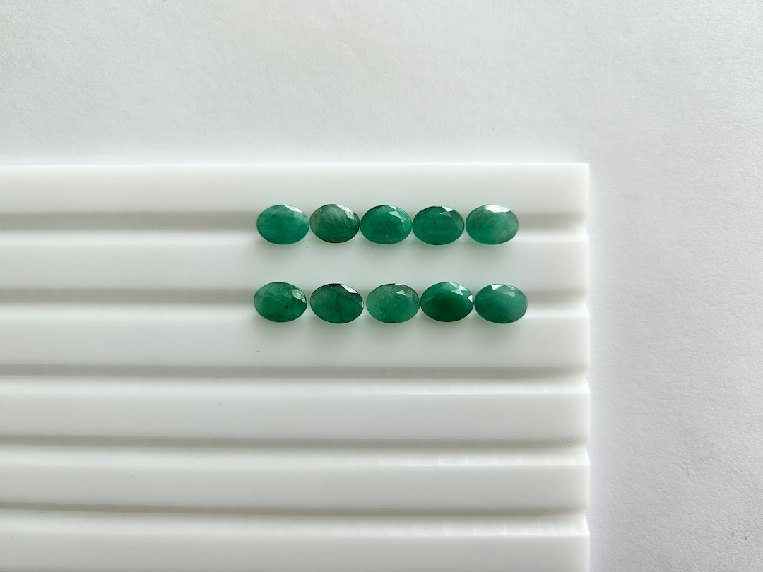 100% Natural Emeralds Collection Oval 8x6 / Good Cut / Good Quality ...