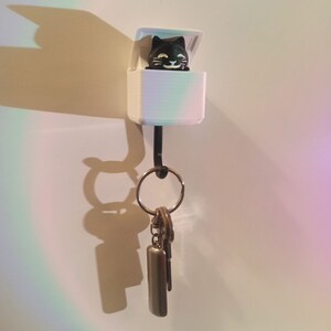 Cute Cat Motion Key Holder, Cat Hook Keychain for Wall, Creative Key ...