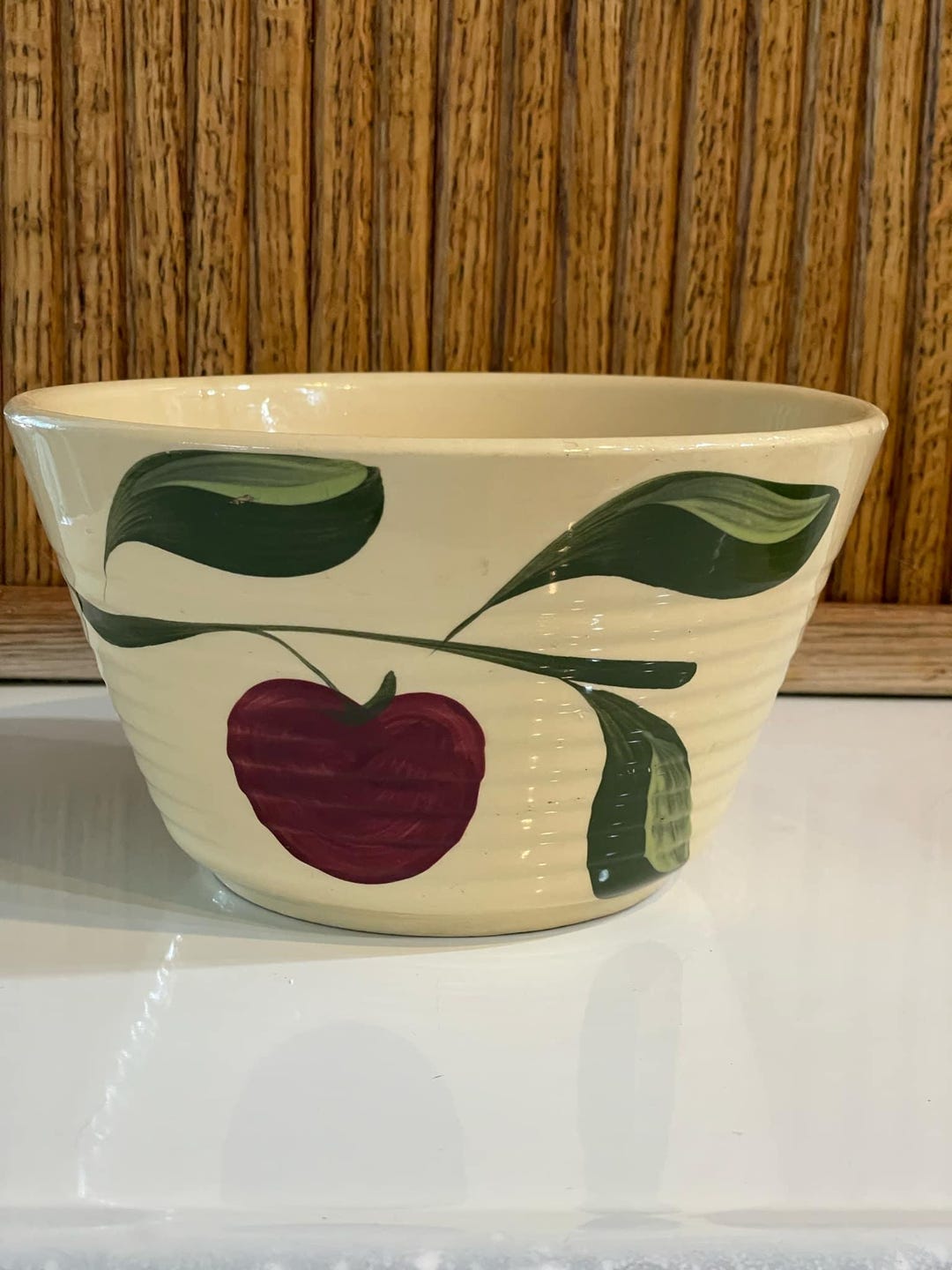 Vintage Watts Pottery 3 Leaf Apple Mixing Bowl - Marked Watt 8 USA ...