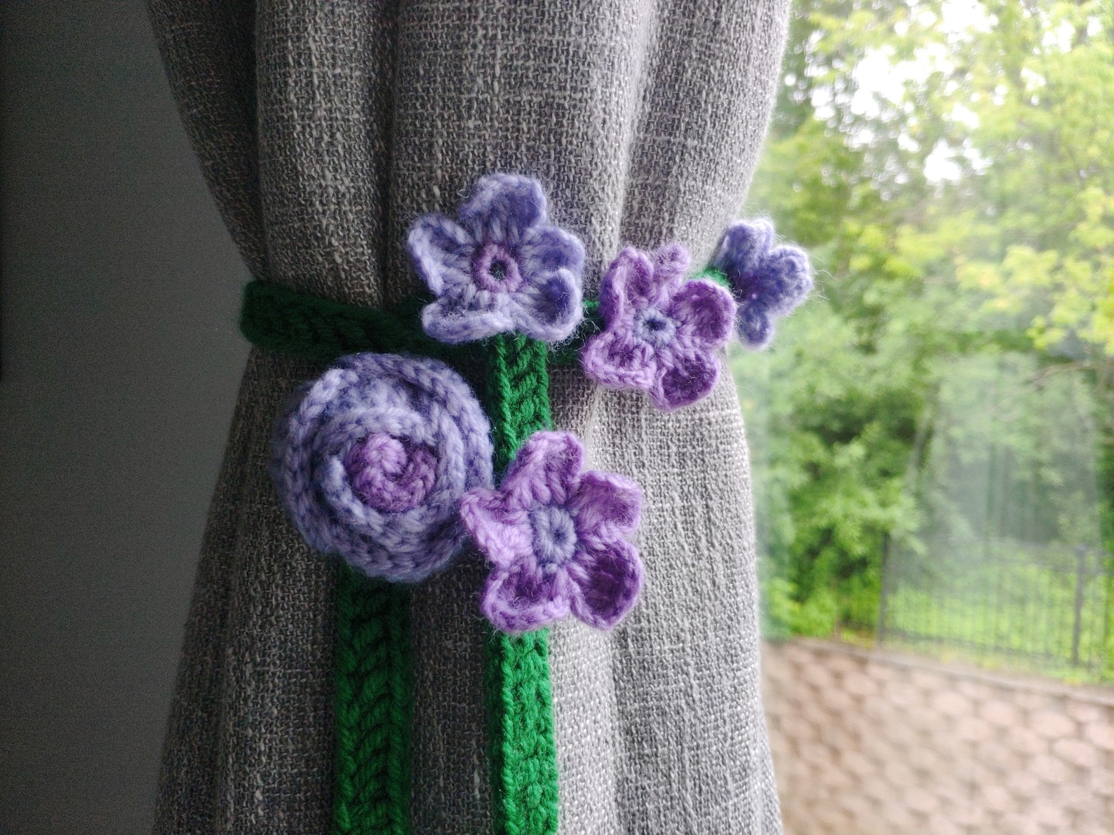 Handmade Crochet Curtain Tie Back/flower Curtain Hold Back/purple White ...