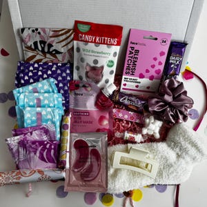 Period Gift Box, Luxury Pamper Hamper for Her, Self Care Gift, Period ...