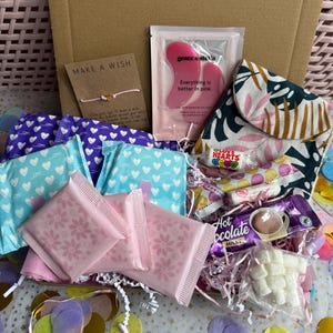 Period Gift Box, Luxury Pamper Hamper for Her, Self Care Gift, Period ...