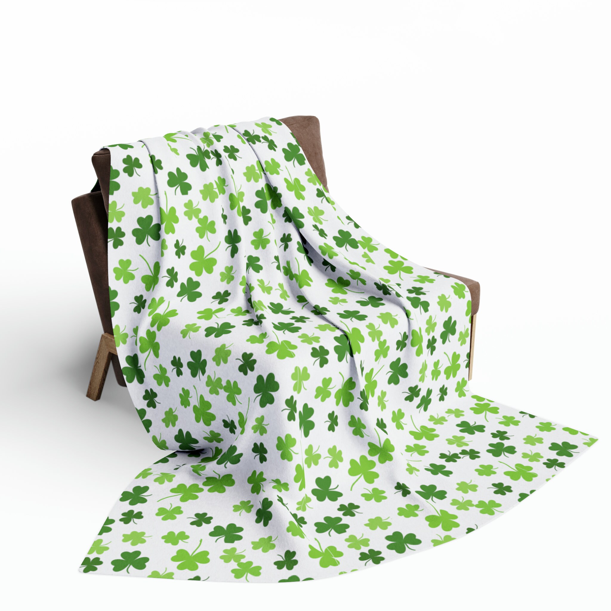 Shamrock Pattern Cozy Blanket - Lucky Shamrock Pattern Arctic Fleece ...