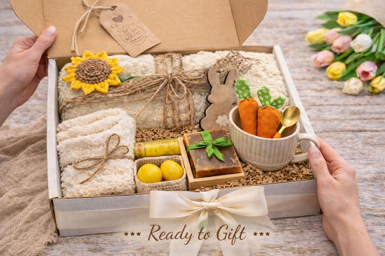 Spring Gift Box for Mom – Spring Self Care Gift Basket – Cozy Spa Gift ...