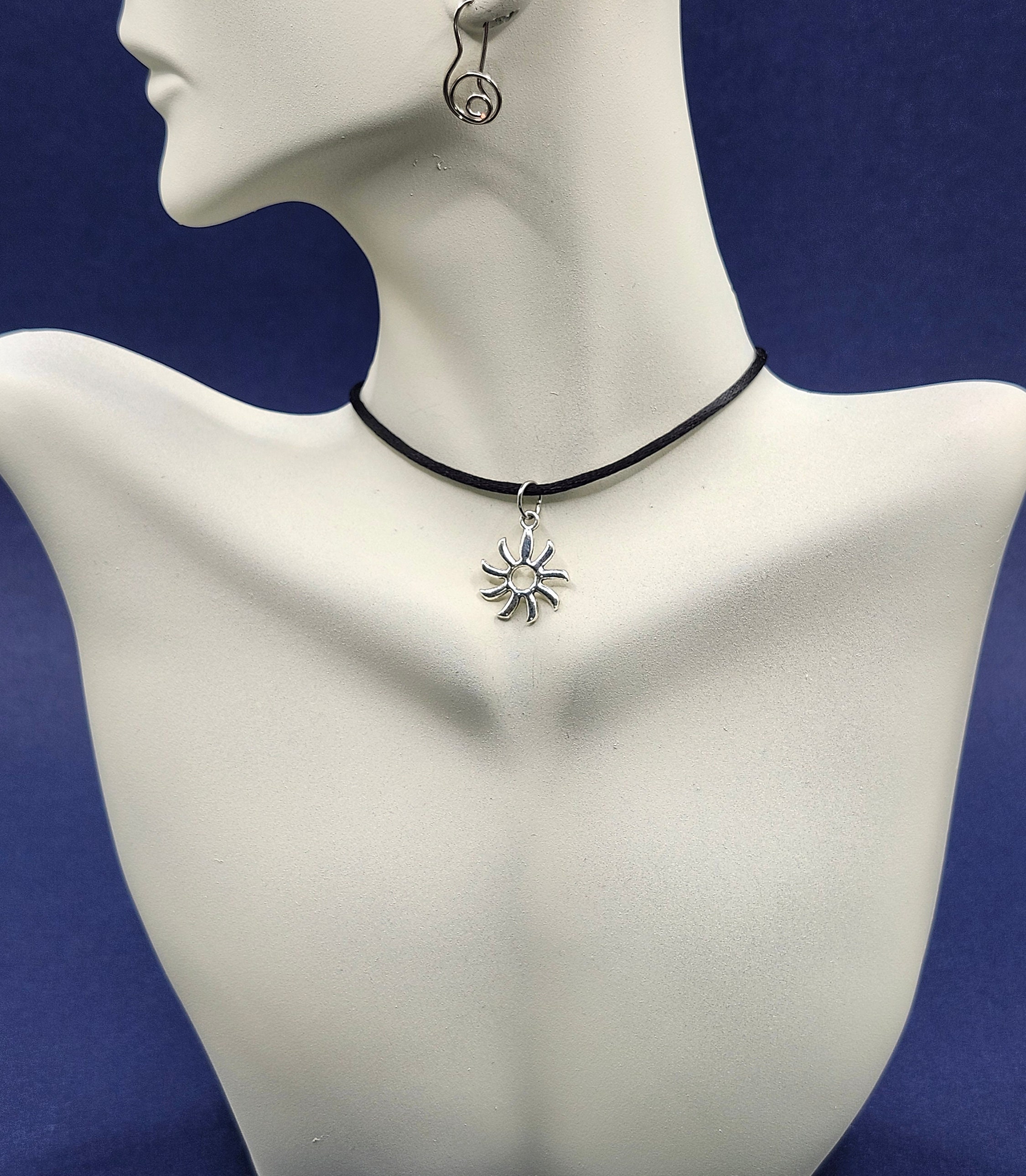 Tiny Sun Choker, Sun Charm Necklace, Sun Charm Choker, Y2K Necklace ...