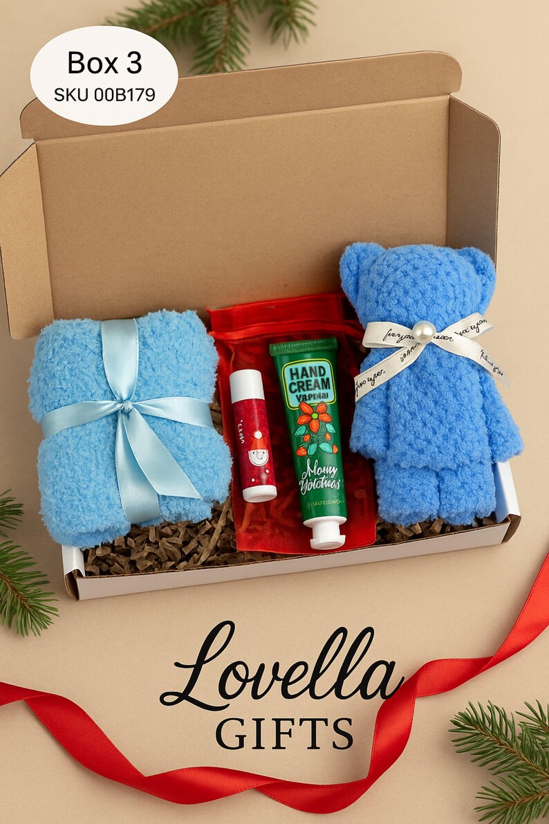 Christmas Spa Gift Box Handmade Soap Candle Bath Salt Ornament Winter ...