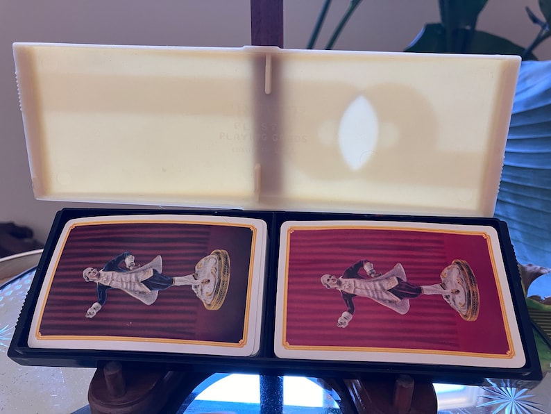 Vintage Art-deco Cream Bakelite Box Set of CRUVER Plastic Playing Cards ...