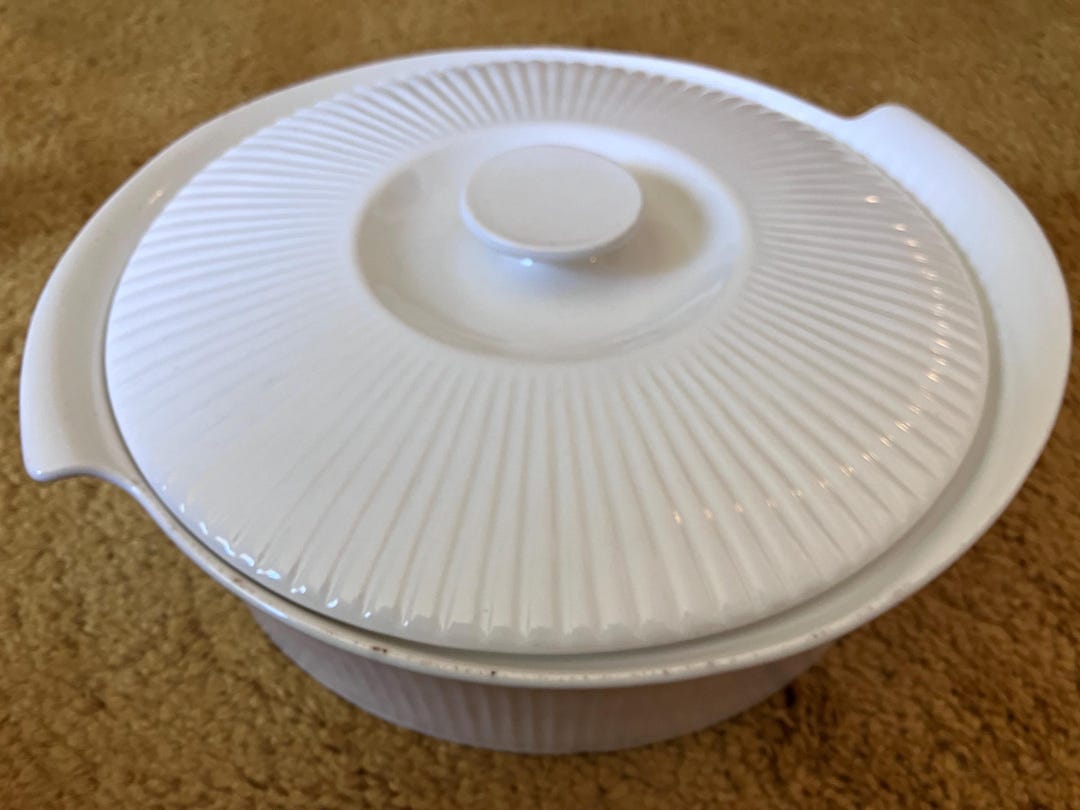 Vintage Red Wing Ribbed Casserole Dish With Lid - Mid-century Pottery ...