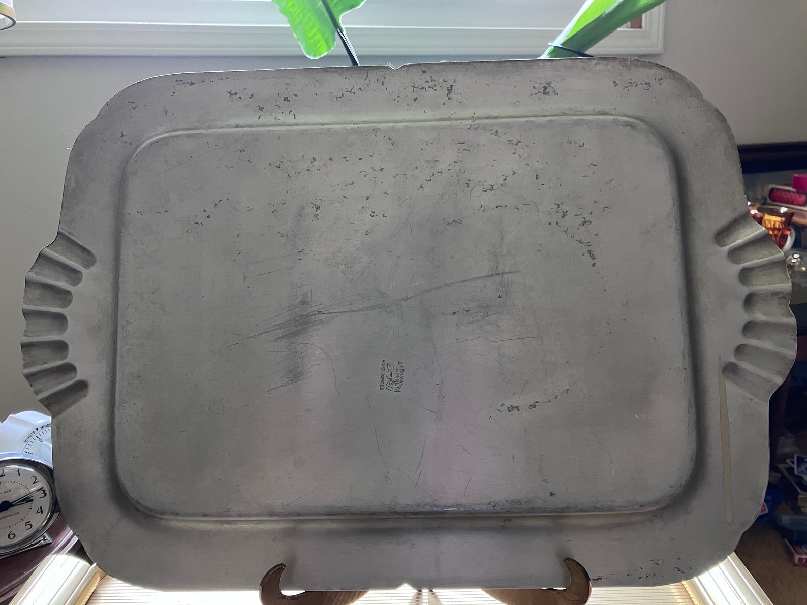 Vintage 1940s Hand-forged Aluminum Metal Tray With Etched Daisy Design ...