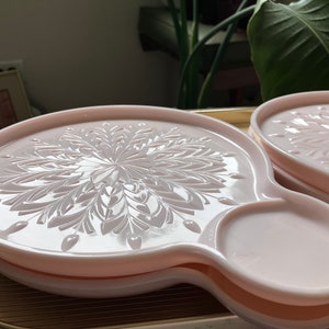 Jeanette Pink Feather Shell Milk Glass Plates Pressed Glass Snack Trays ...