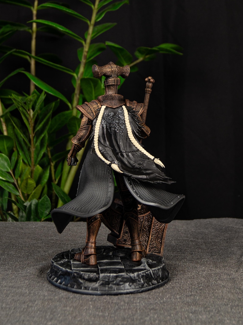 Devonia Crucible Knight Figure - Elden Ring Collectible Statue 3d ...