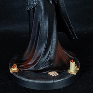 Firekeeper - Dark Souls Collectible Figure Premium Format Statue 3d ...