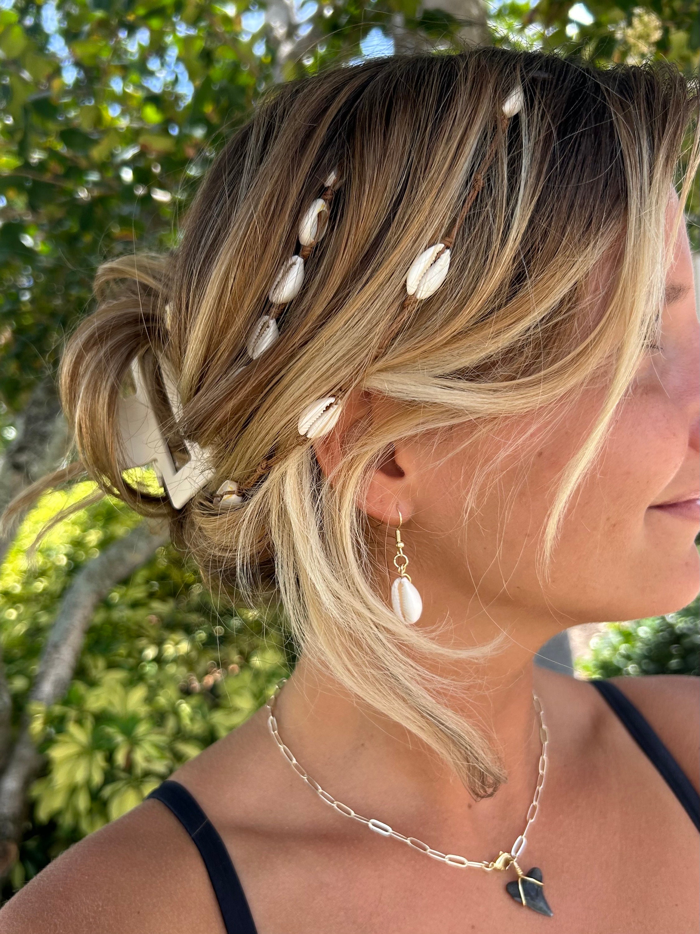 Clip-on Mermaid Hair Extension Handmade W Cowrie Shell Hair Jewelry ...