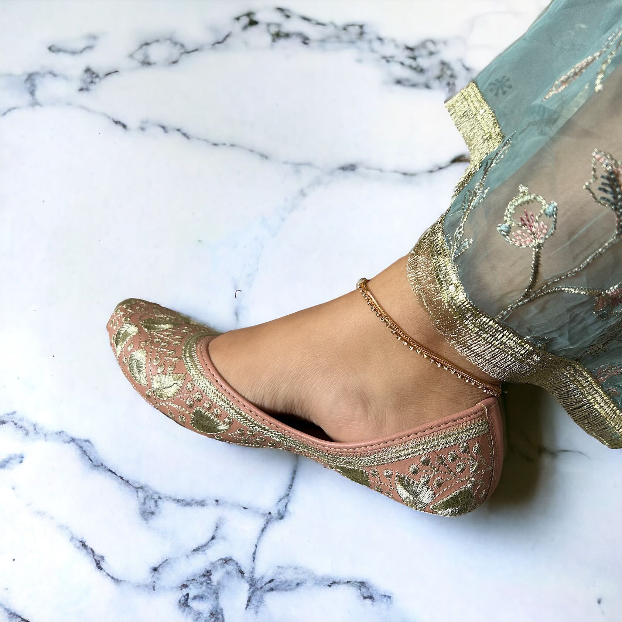 SIMPLICITY ANKLET | Indian Style Anklet Jewellery Simple Gold With ...