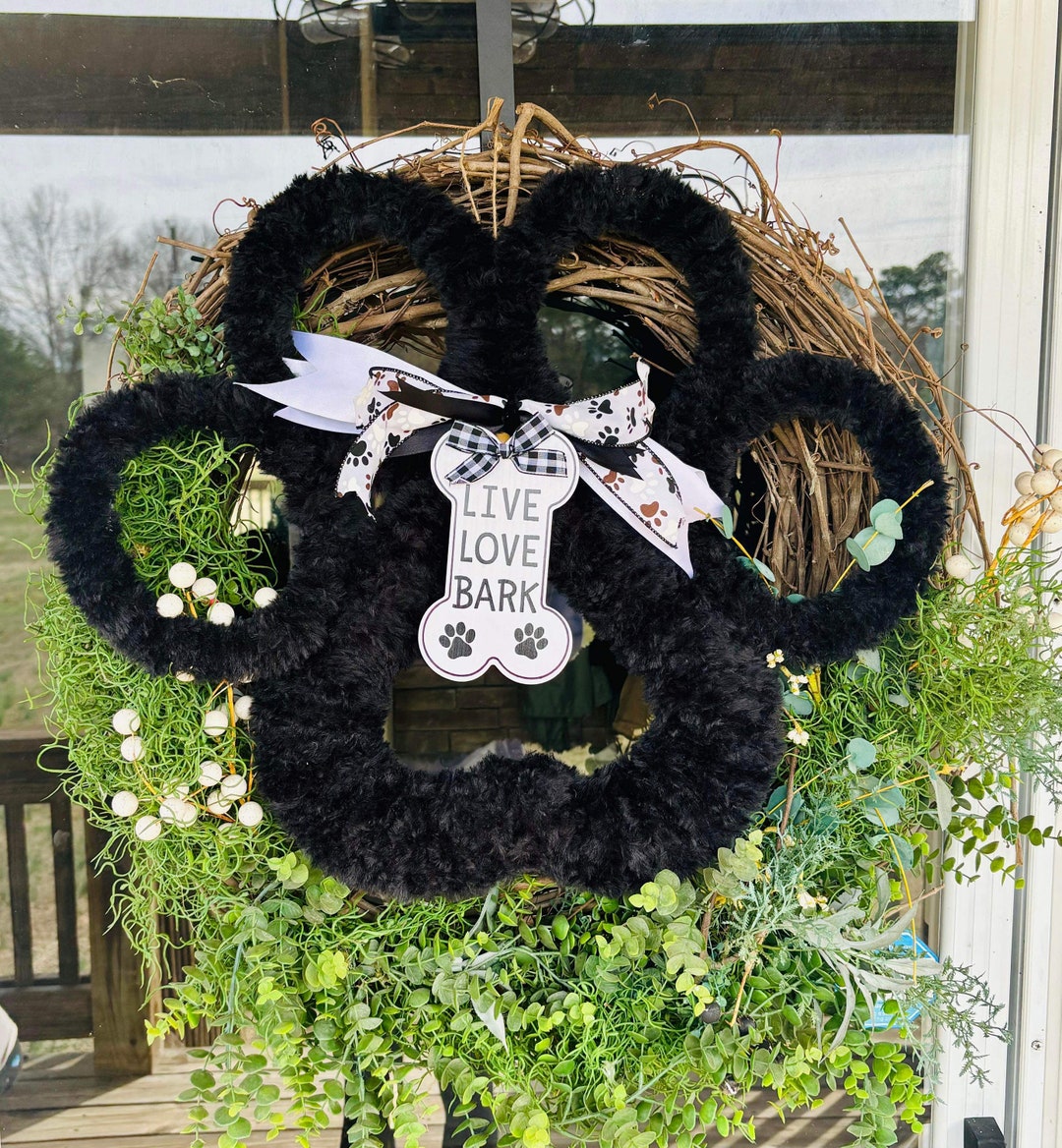 Dog Paw Door Hanger - Etsy