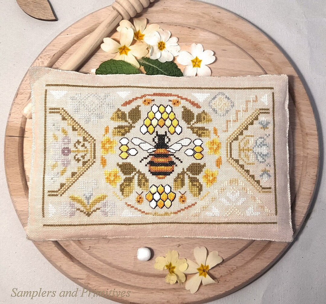 The Bee Quaker by Samplers and Primitives - Cross Stitch Paper Pattern ...
