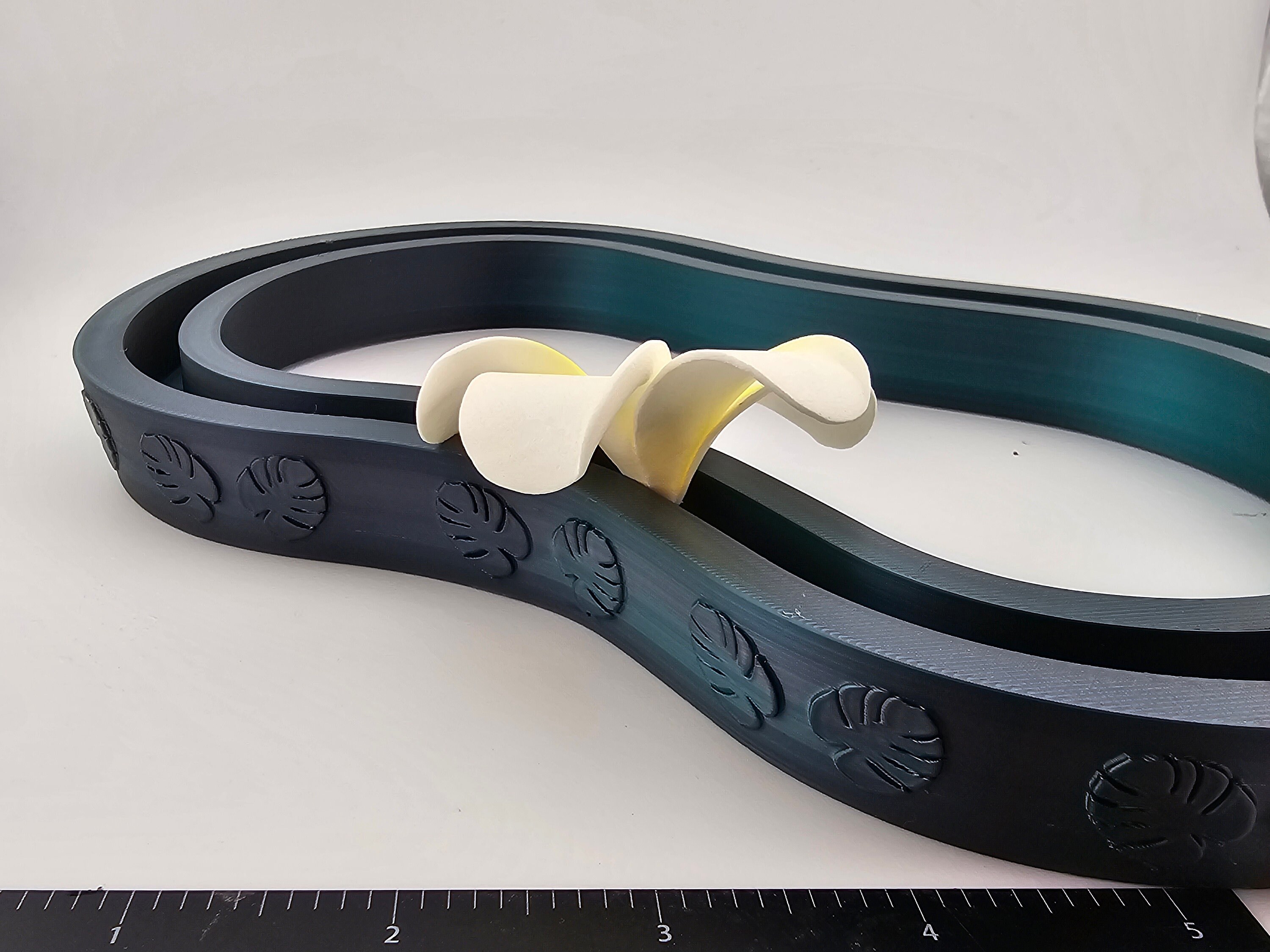 3D Printed Lei Vase narrow Monstera Version - Etsy